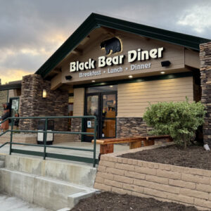 Black Bear Diner Vista Opens Doors for Business - Black Bear Diner